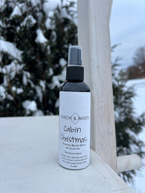 Cabin Christmas Spray – Birch & Amber